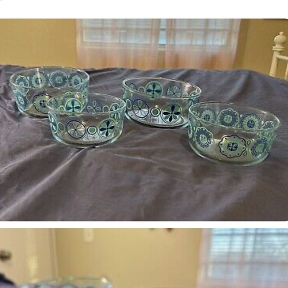 Pyrex | Kitchen | 4 Vintage Pyrex Bowls Glass Serving Blue Teal ...